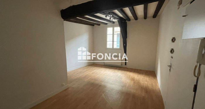Haute Ville-Basse Ville, Chartres : Appartement 1 pièce à louer