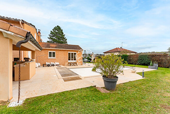 Maison à vendre - Charly - 7 pièces - 5 chambres