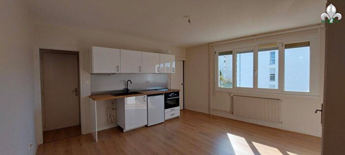 Appartement à louer - Eugene Spuller, Dijon - 2 pièces - 1 chambre