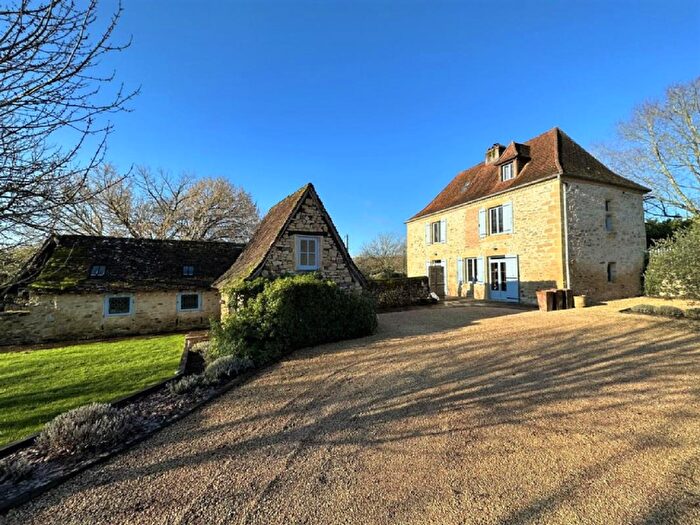 Maison 10 pièces à vendre - Génis