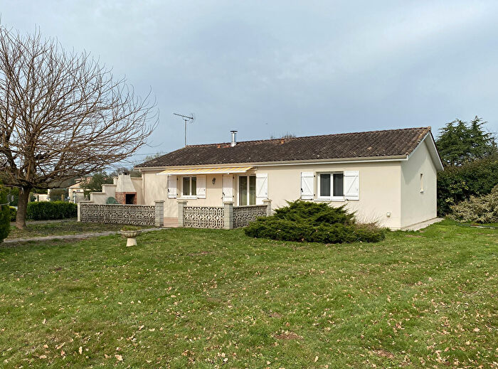 Maison à vendre - Coutras - 3 pièces - 2 chambres