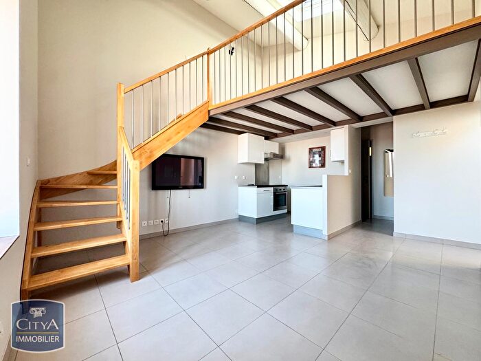 Nîmes, Gambetta : Appartement 2 pièces à louer