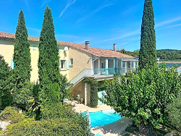 Maison 10 pièces à vendre à Uzès