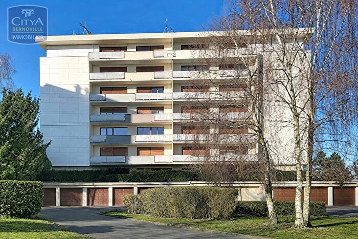 Appartement à vendre - Saint-Quentin, Europe, Rémicourt - 6 pièces - 4 chambres