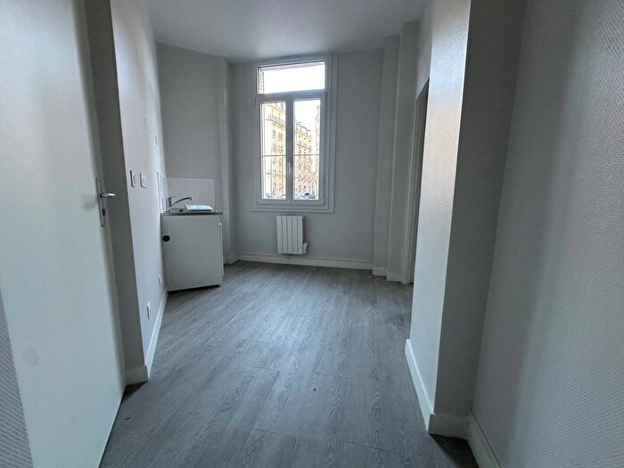 Appartement à louer - Reine-Mairie, Boulogne-Billancourt - 1 pièce