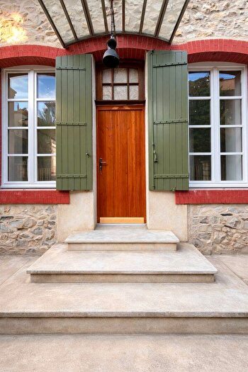 Appartement à louer - Vaison-la-Romaine - 4 pièces - 3 chambres