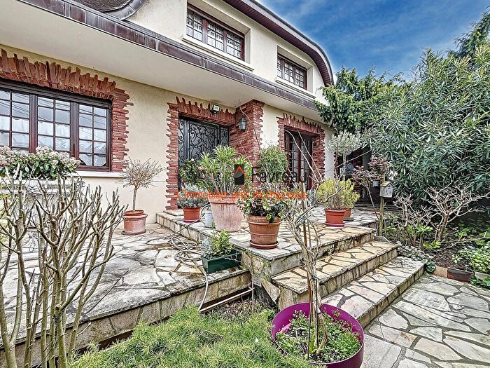 Maison à vendre - Vitry-sur-Seine, Le Fort - 8 pièces - 6 chambres