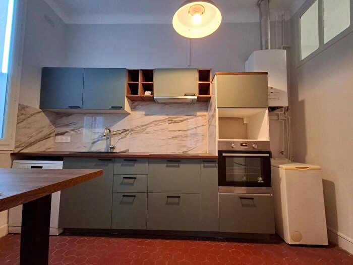 Appartement à louer - Palais de Justice, Marseille ème - 4 pièces - 3 chambres