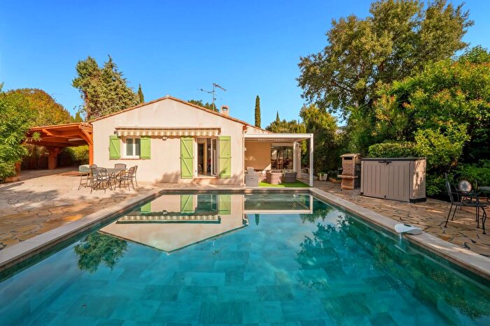 Maison à vendre - Fréjus, Gallieni - 5 pièces - 4 chambres