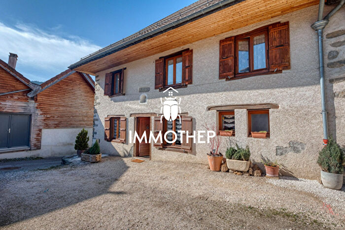 Maison à vendre - Les Adrets - 6 pièces - 4 chambres