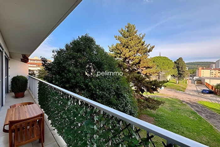 Appartement à vendre - Salon-de-Provence, Canourgues - 5 pièces - 4 chambres