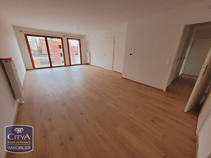 Lille, Lille-Sud : Appartement 4 pièces à louer