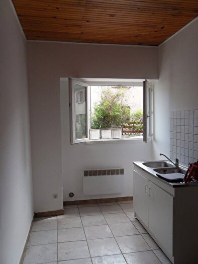 Appartement à louer - La Grand Combe - 4 pièces - 2 chambres