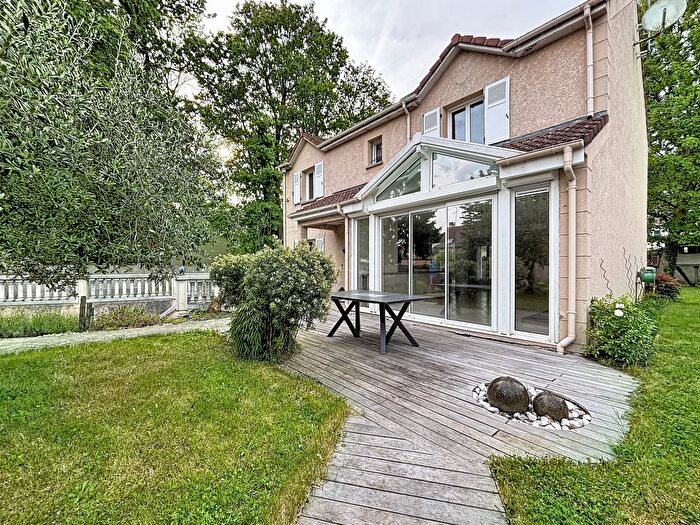 Maison à vendre - Yerres, Bout du Monde, Camaldules, Abbaye - 8 pièces - 5 chambres