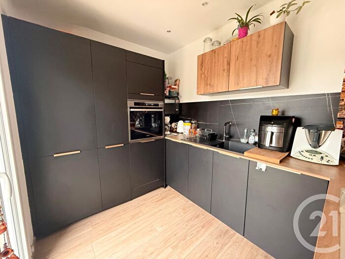 Maison à vendre - Fontenay-sous-Bois, Victor Hugo - 5 pièces - 4 chambres