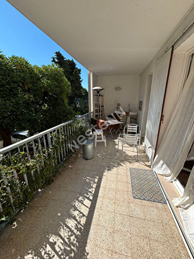 Appartement à louer - La Seyne-sur-Mer, Sud - 2 pièces - 1 chambre