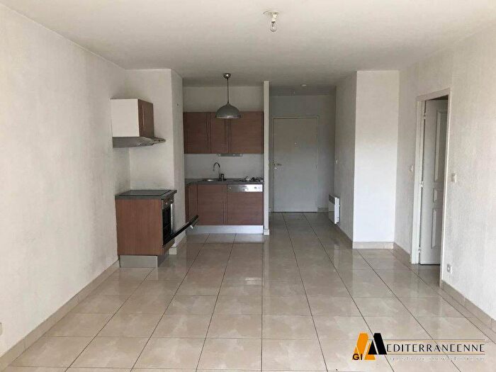 Appartement à louer - Croix de Poumeyrac, Béziers - 2 pièces - 1 chambre