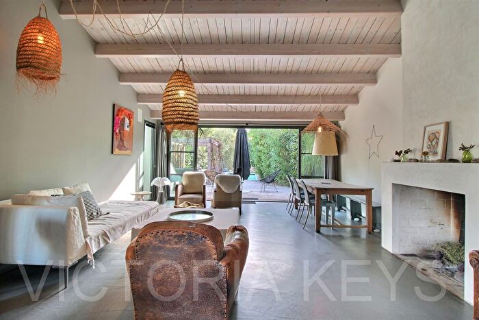 Maison 8 pièces à Le Bois-Plage-en-Ré, à vendre