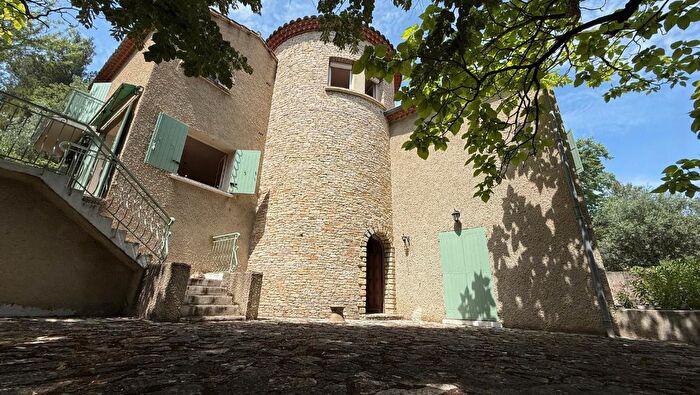 Maison à vendre - Nîmes, Montaury - 10 pièces - 4 chambres