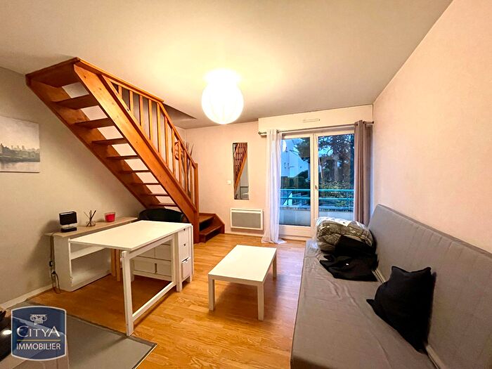 Appartement 2 pièces à Laval, Hilard, à louer