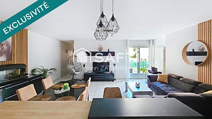 Appartement à vendre - Nilvange - 3 pièces - 2 chambres