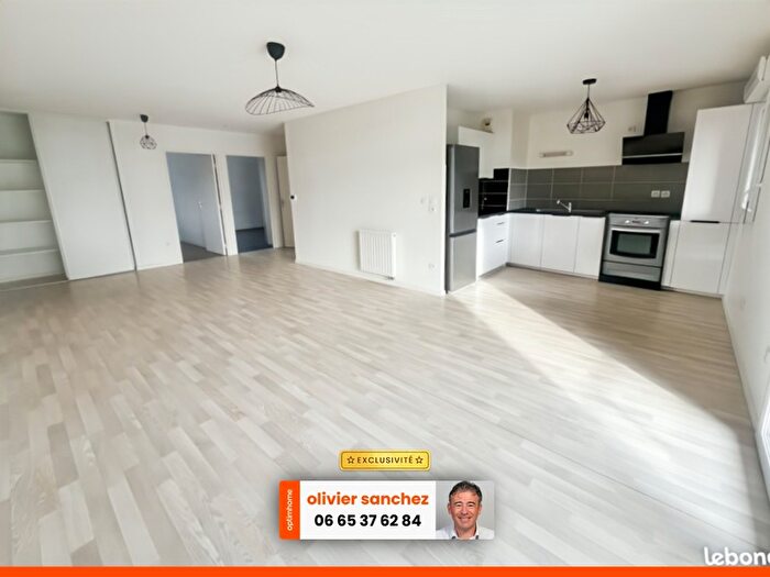 Appartement à vendre - Clermont-Ferrand - 4 pièces - 3 chambres