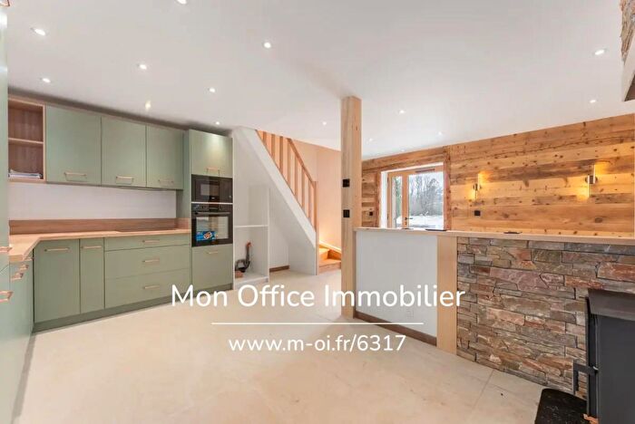 Appartement à vendre - Eygliers - 3 pièces - 2 chambres