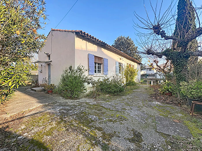 Maison à vendre - Saint-Chamas - 6 pièces - 4 chambres