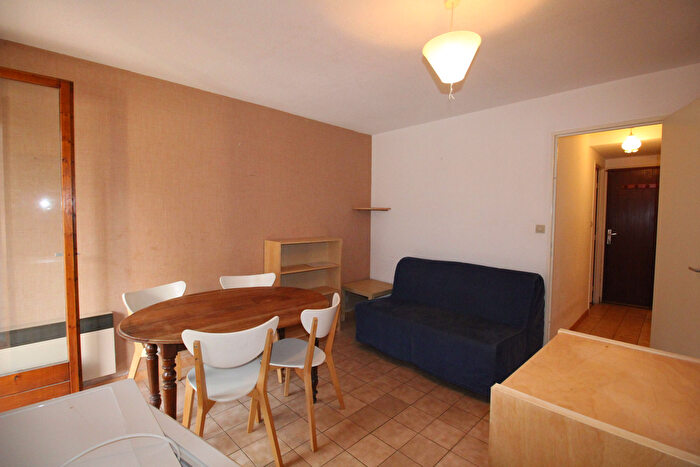 Appartement à vendre - Bagnères-de-Luchon - 2 pièces - 1 chambre