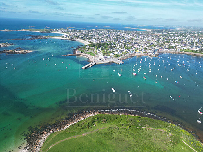 Maison à vendre - Ploudalmézeau - 6 pièces - 5 chambres