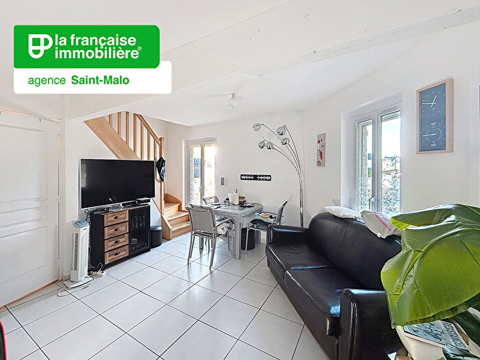 Appartement à vendre - Dinard, Centre-ville, Plage de lEcluse, Pointe du Moulinet - 4 pièces - 2 chambres