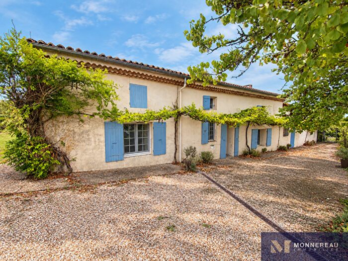 Arces : Maison 12 pièces à vendre
