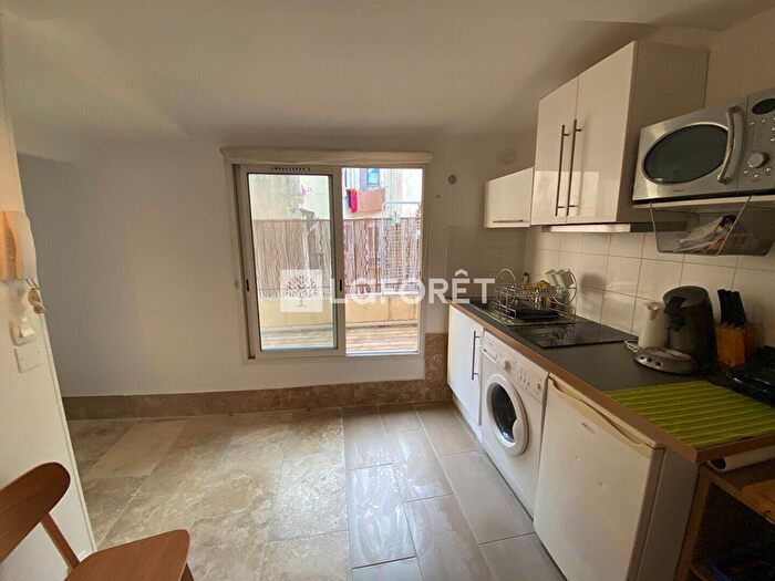 Appartement à louer - Noailles, Marseille er arrondissement - 1 pièce