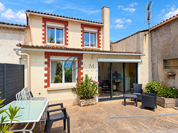 Maison 6 pièces à Le Fuilet, à vendre