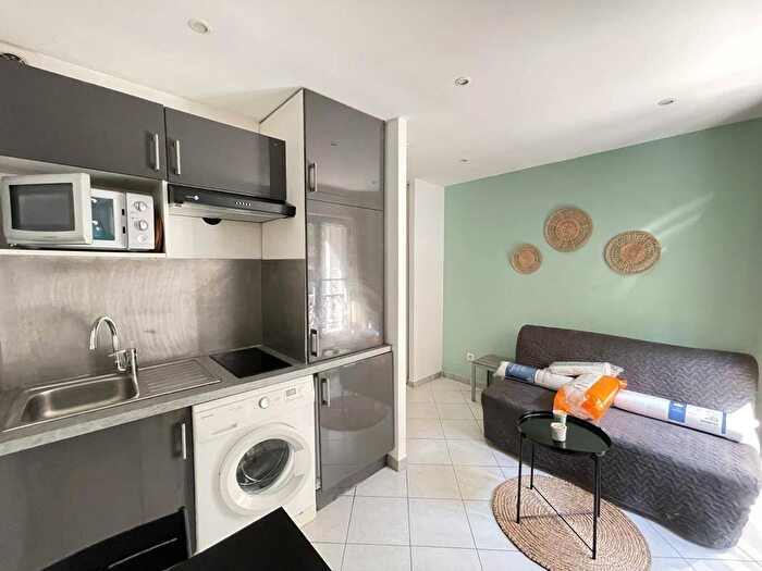 Les Grandes Carmes, Marseille 2ème arrondissement : Appartement 1 pièce à louer