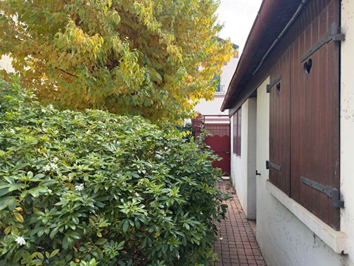 Gennevilliers, Les Chevrins, Cité-Jardins : Maison 4 pièces à vendre