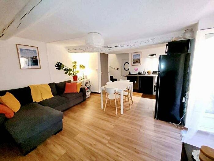 Maison à louer - Argensol, Orange - 3 pièces - 2 chambres