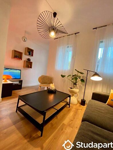 Appartement à louer - Sud Ouest, Guingamp - 1 pièce - 3 chambres