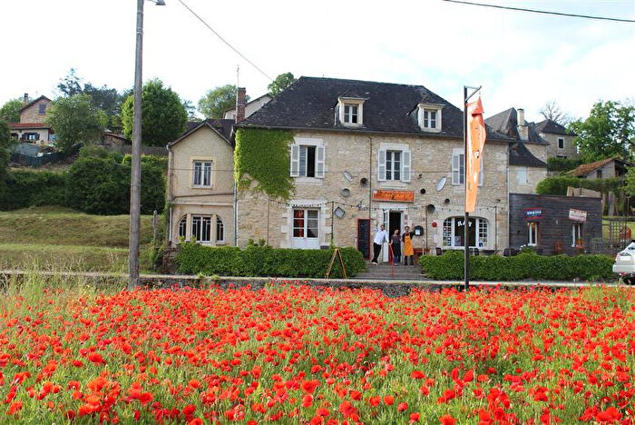 Maison à vendre - Montignac - 10 pièces - 4 chambres