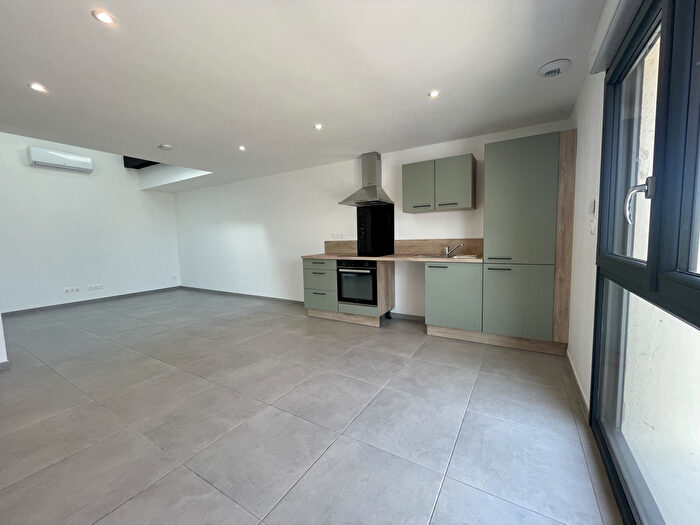 Appartement à louer - Valence - 4 pièces - 2 chambres