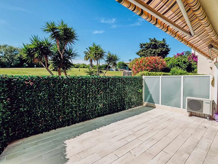 Appartement 1 pièce à vendre à Antibes, Antibes-les-Pins, Trianon, Le Fournel, Peyregoue