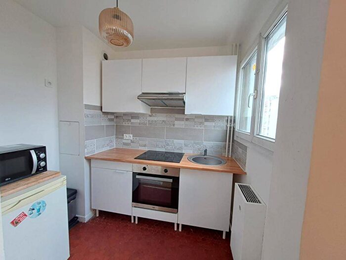 Appartement à louer - Centre Ville, Villemomble - 2 pièces - 1 chambre