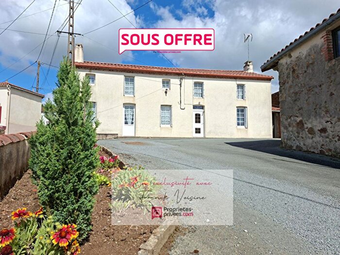 Maison 7 pièces à vendre à Saint-Michel-Mont-Mercure