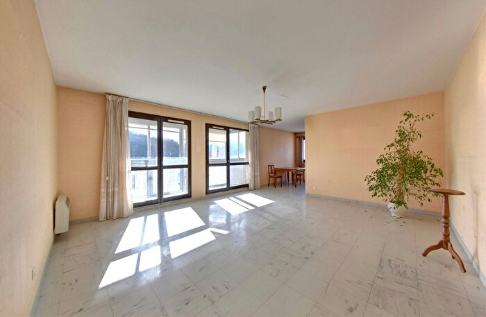 Appartement à vendre - Échirolles, Village, La Commanderie - 4 pièces - 3 chambres