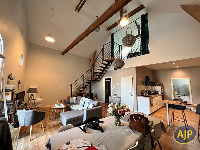 Appartement à louer - Joué-sur-Erdre - 3 pièces - 2 chambres