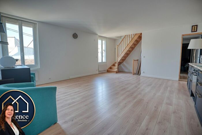 Maison 6 pièces à Nogent-le-Roi, à vendre