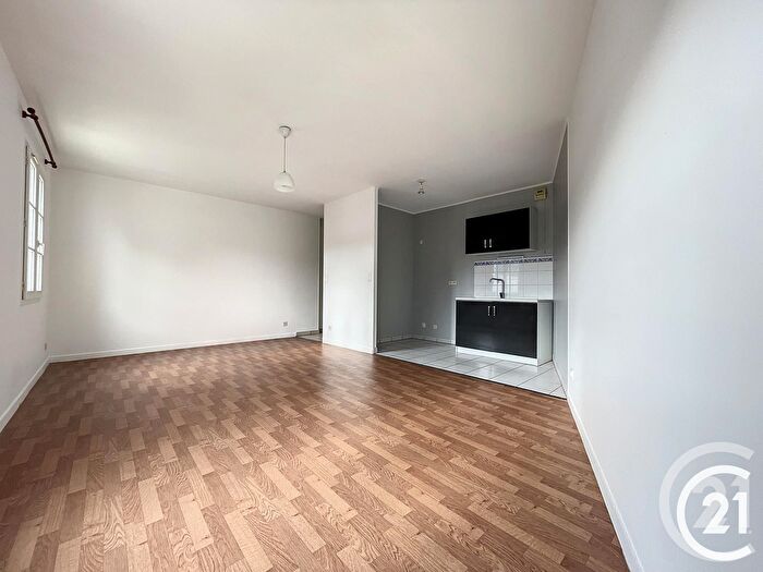 Appartement à louer - Provins, Centre-ville - 2 pièces - 1 chambre