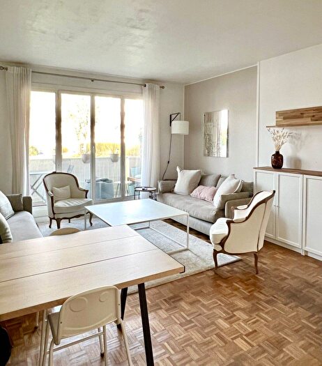 Appartement à louer - Plateau de Cazes, Vaucresson - 3 pièces - 2 chambres