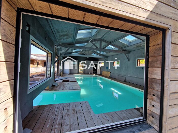 Maison à vendre - Saint-Germain-sur-Moine - 17 pièces - 11 chambres