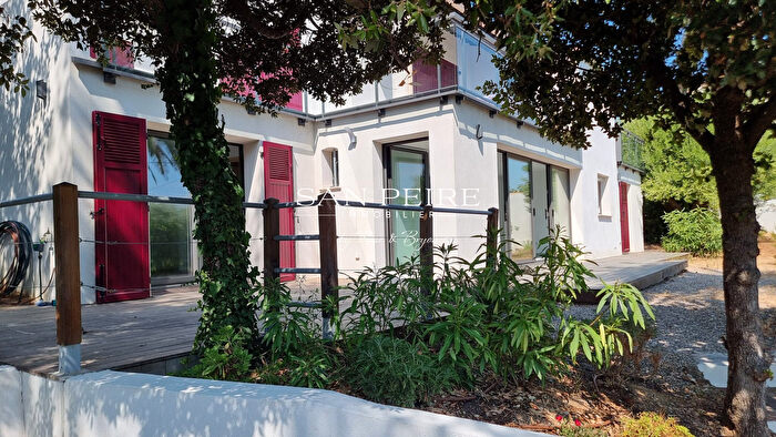 Roquebrune-sur-Argens : Maison 4 pièces à vendre